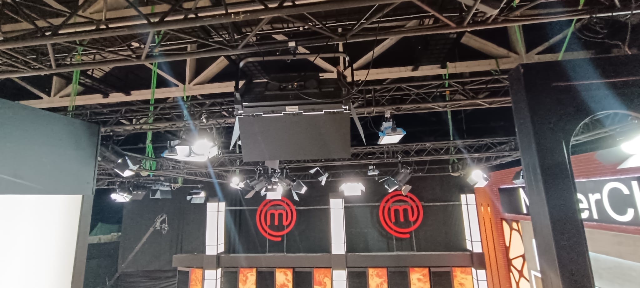 PROLIGHTS & Studio Berar lights up Masterchef Serbia seasons 1 and 2 ...